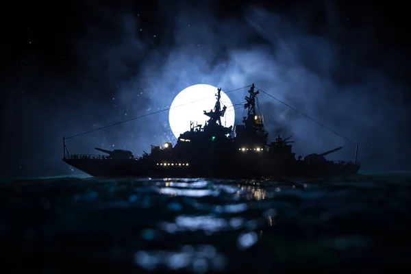 Battleship silhouette Stock Photos, Royalty Free Battleship silhouette ...