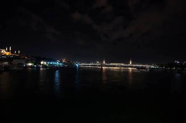 Istanbul boğazı gece stok fotoğraflar | Istanbul boğazı gece telifsiz ...